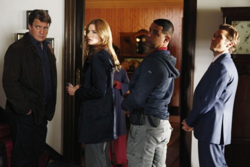 Castle: season five renewal