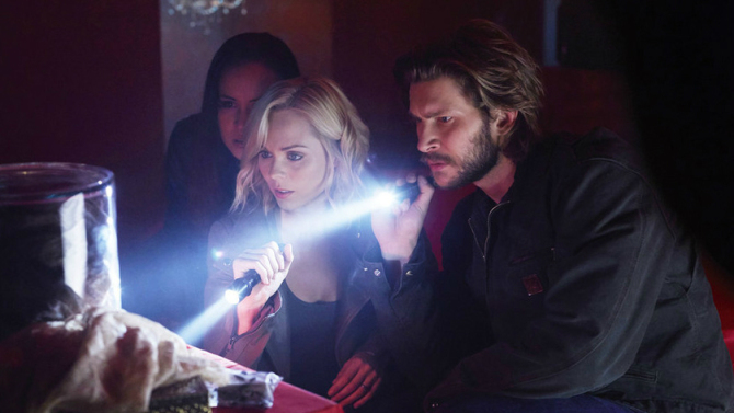 Bitten TV show on Syfy: season 3