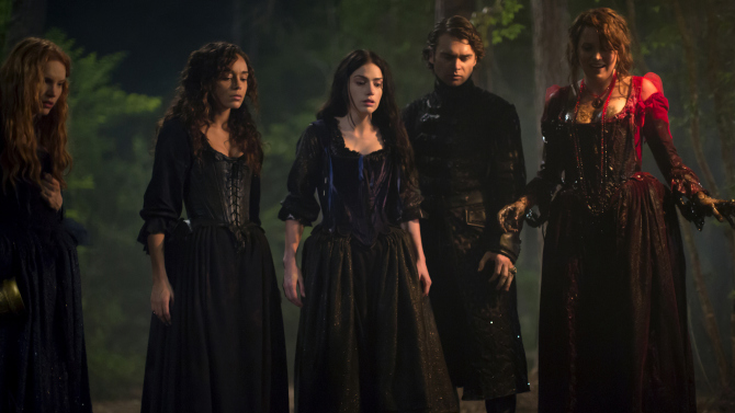 Salem TV show on WGN: season 3