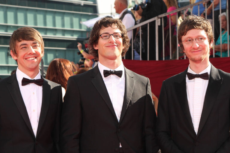 Alone Together: Freeform Orders Comedy Pilot - canceled + renewed TV ...