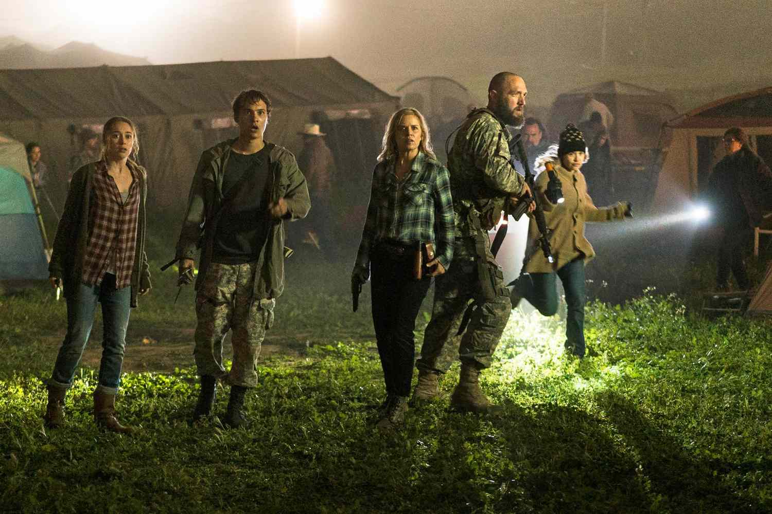 Fear the Walking Dead: AMC Releases Sneak Peek for Season 3B Premiere ...