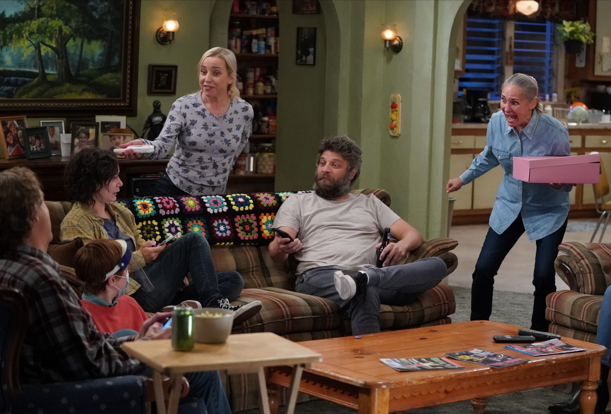 The Conners on ABC: cancelled? season four? (release date) - canceled ...