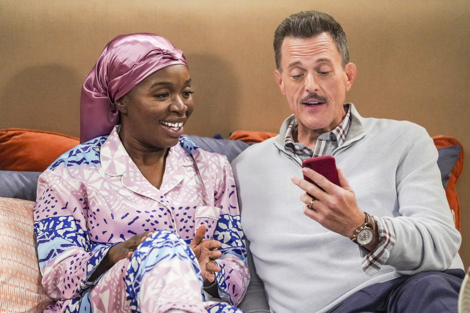 Bob ♥ Abishola: Season Six? Co-Creator of Cancelled CBS Sitcom Hoping ...