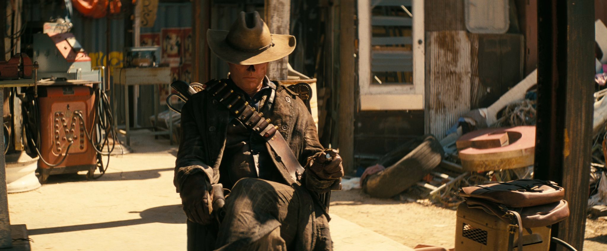 Fallout: Prime Video Releases First Photos for Series Based on Video ...