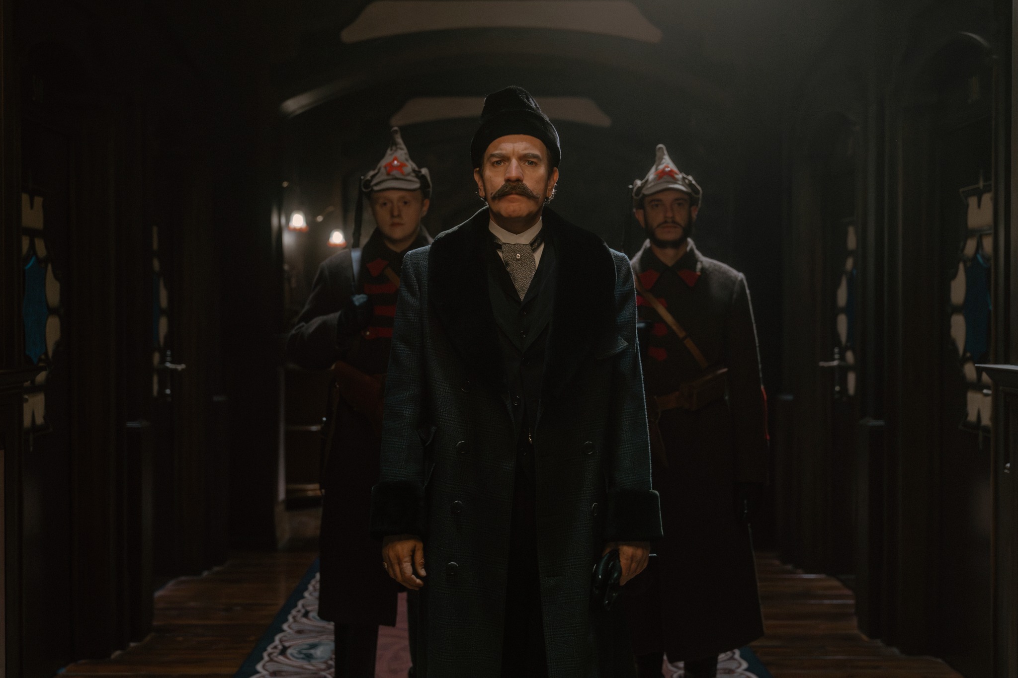 A Gentleman in Moscow: Showtime Unveils Premiere Date and First-Look ...