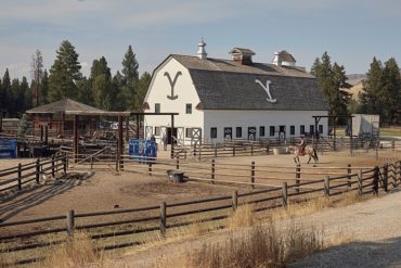 The Madison: Michelle Pfeiffer to Star in Newly Titled Yellowstone Spin ...